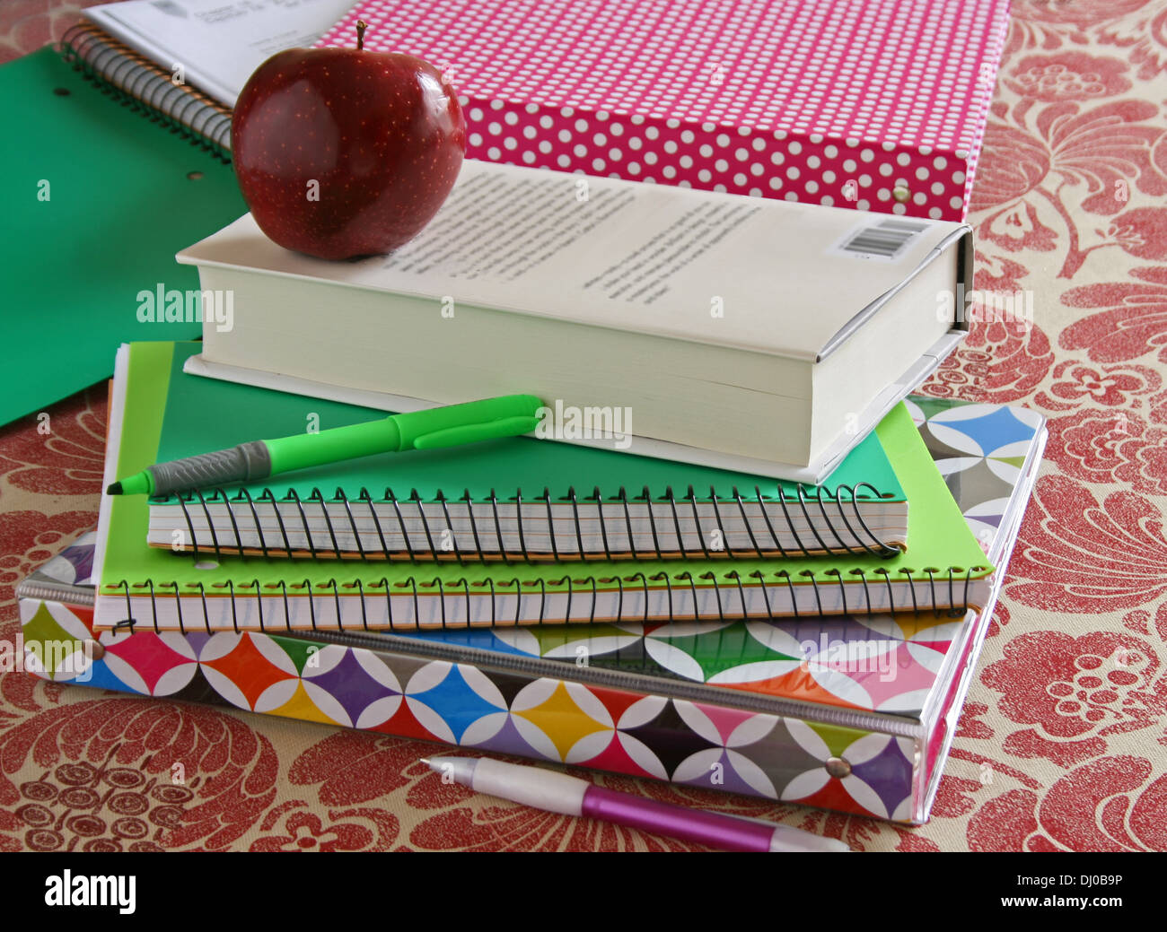 Table With Books And Pens High Resolution Stock Photography and Images ...