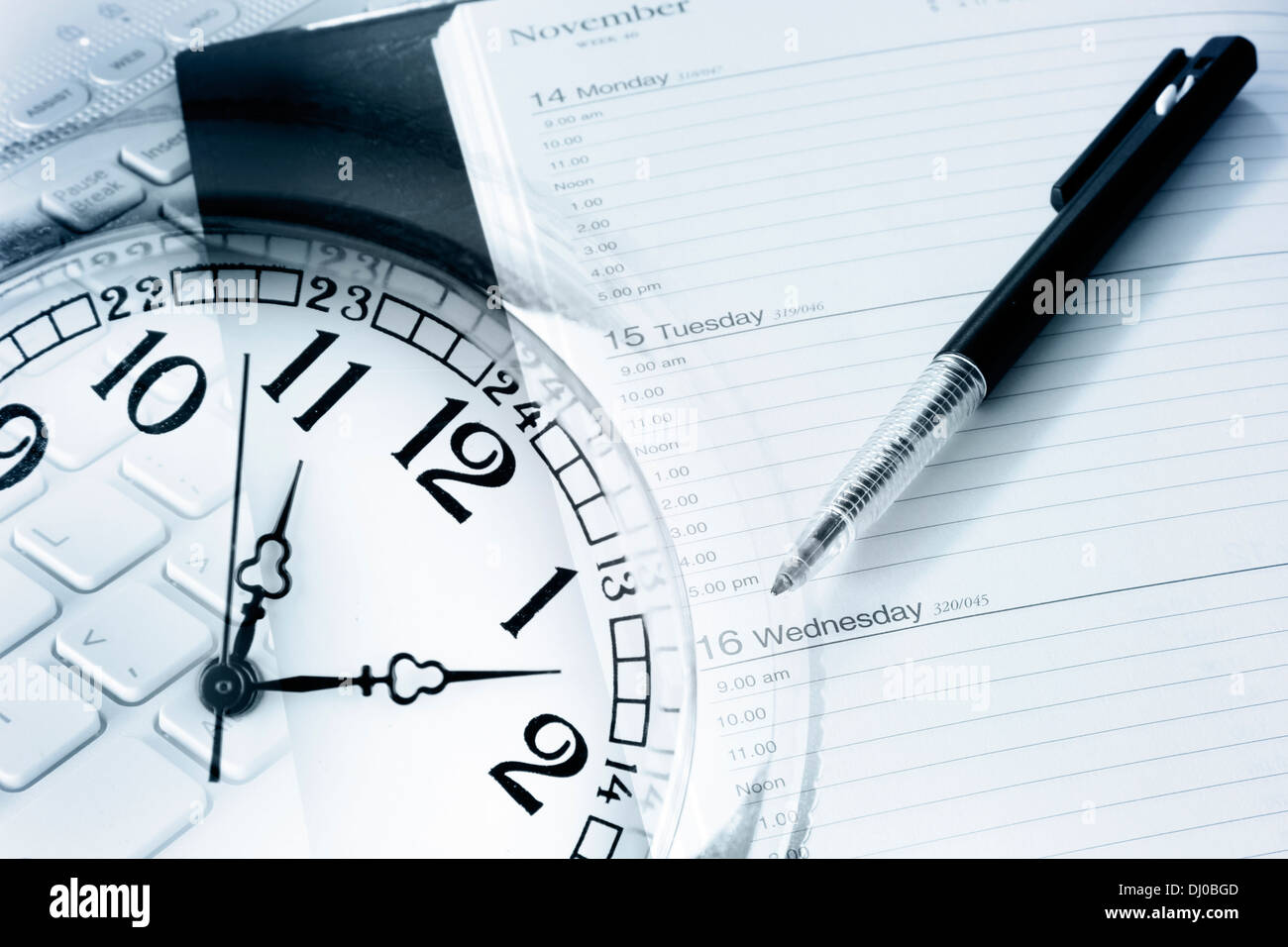Computer clock hi-res stock photography and images - Alamy