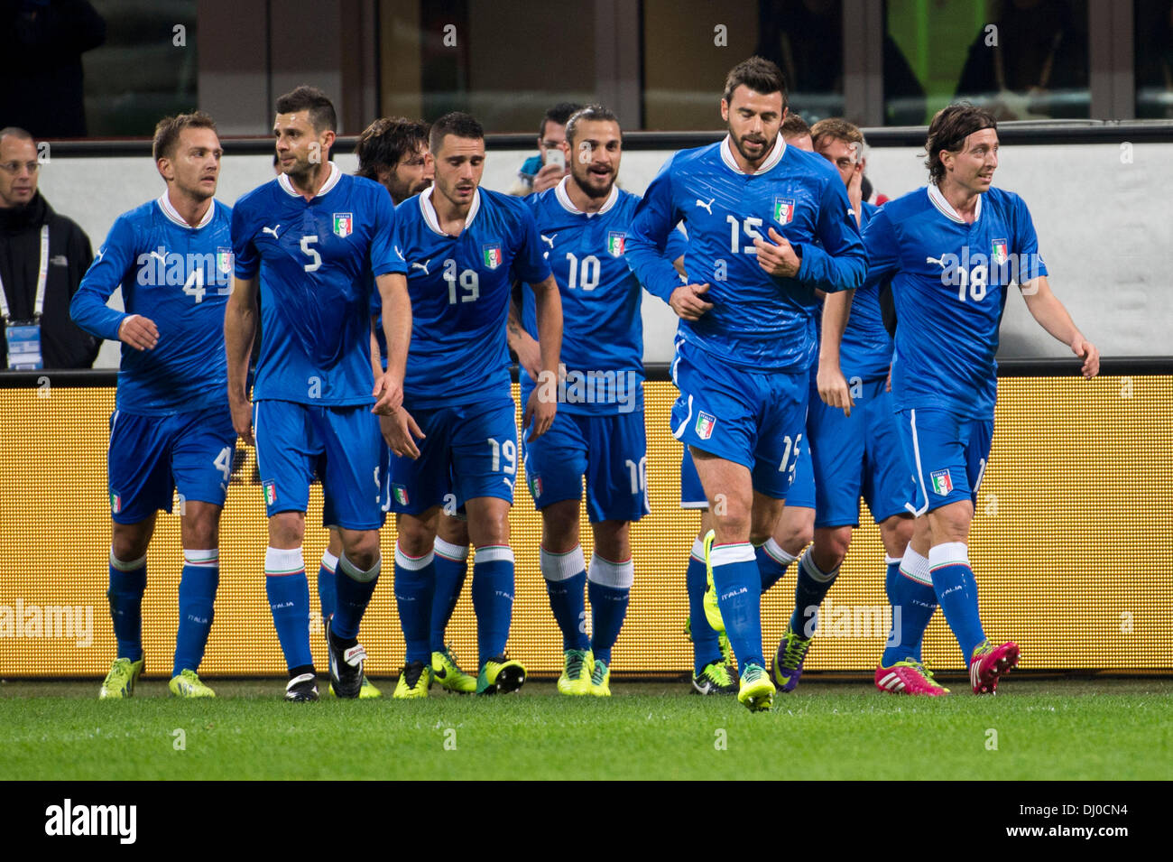 Milan, Italy. 15th Nov, 2013. Italy team group (ITA) Football / Soccer ...