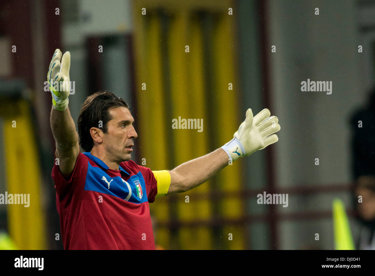 Milan, Italy. 15th Nov, 2013. Gianluigi Buffon (ITA) Football / Soccer ...
