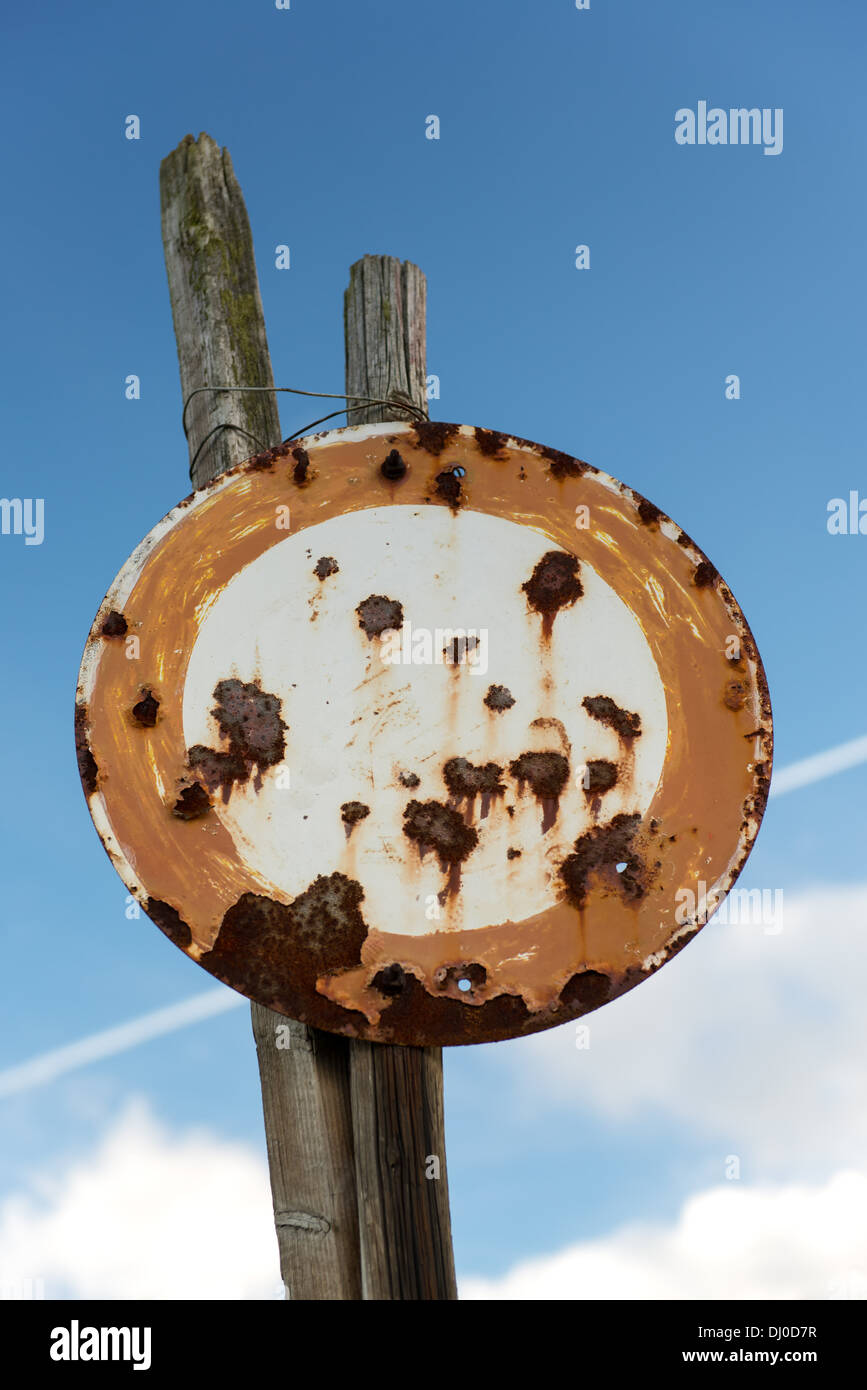 Rusty old vehicles hi-res stock photography and images - Alamy