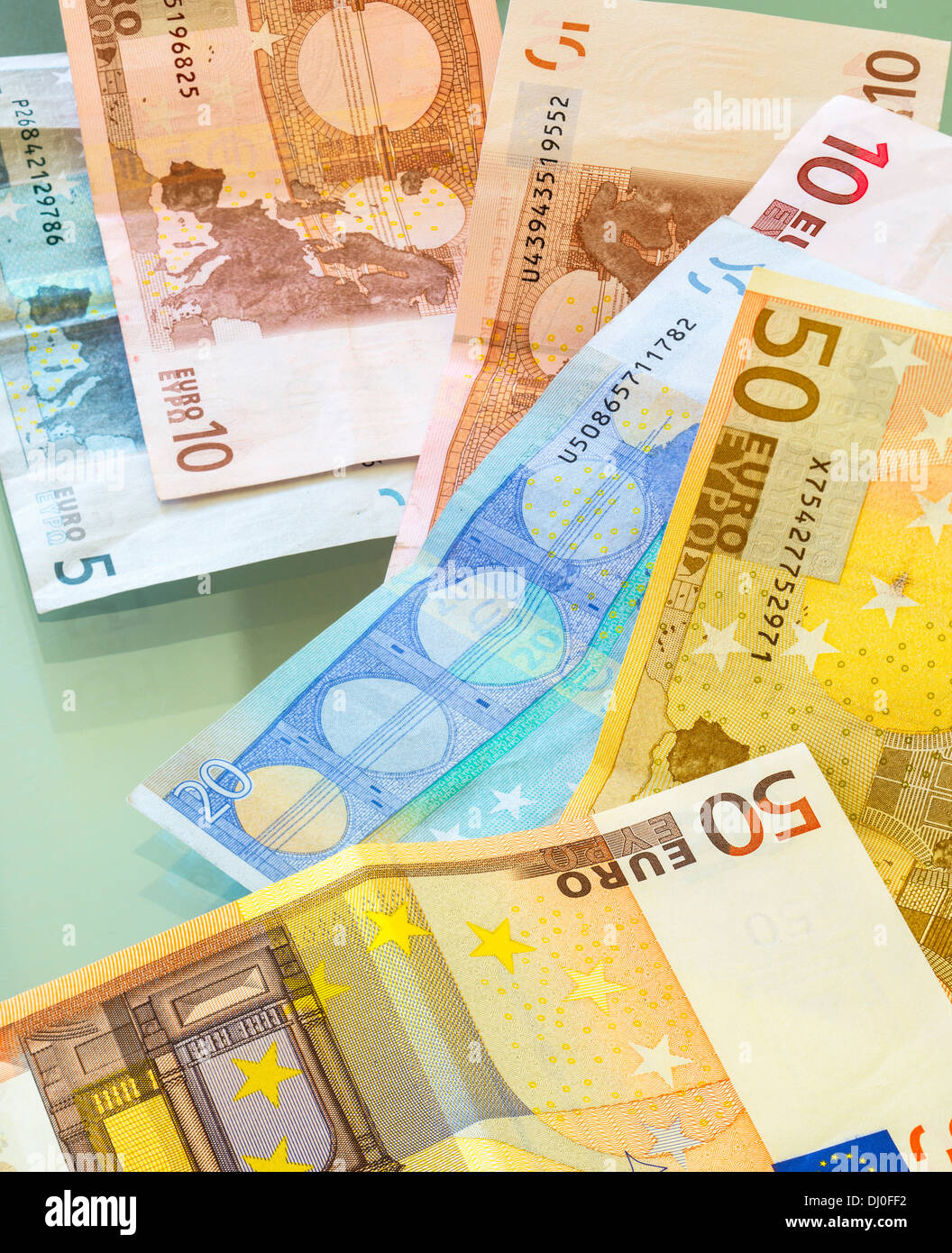 Ten 10 euro bill note hi-res stock photography and images - Alamy