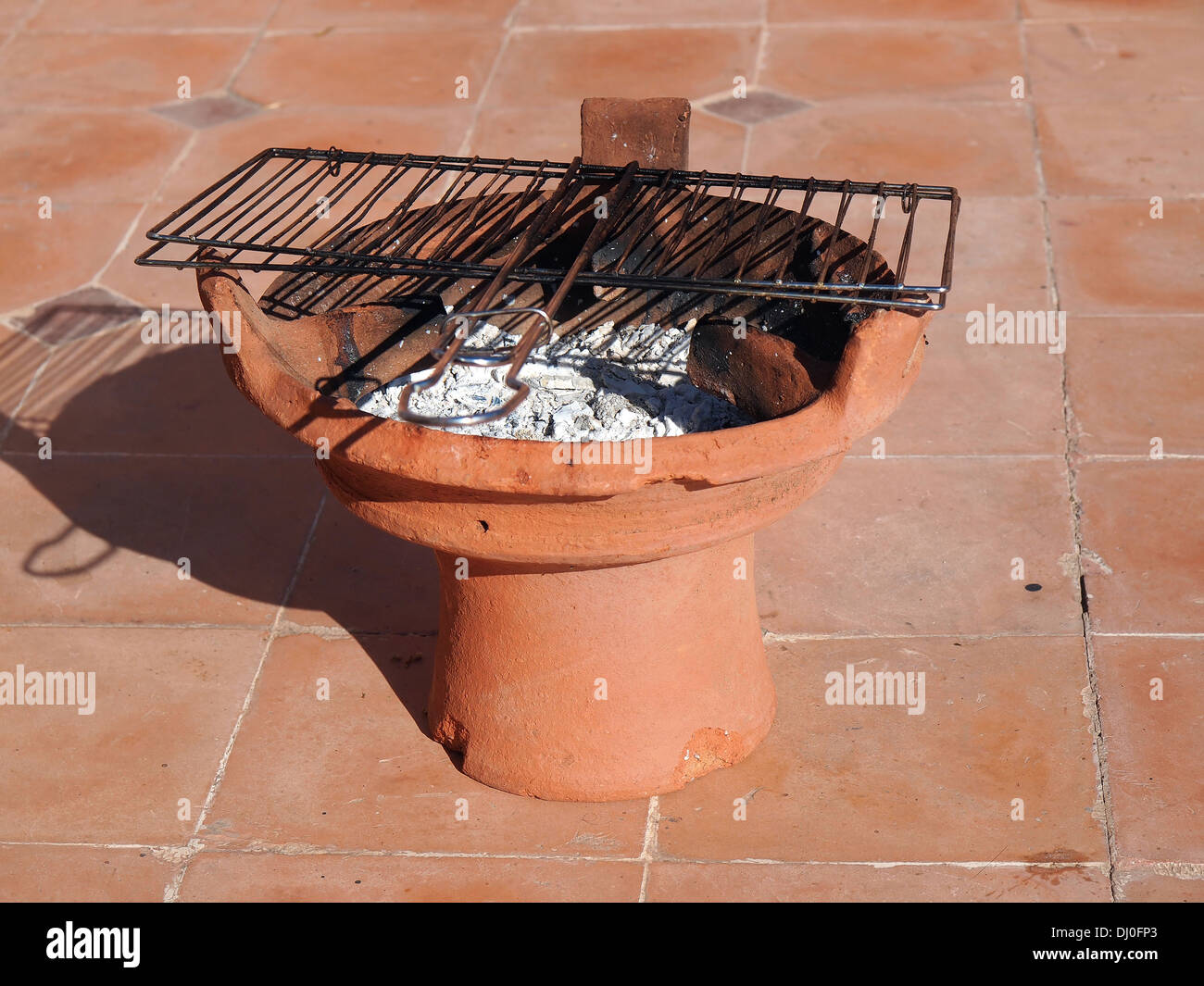Traditional grill hi-res stock photography and images - Alamy