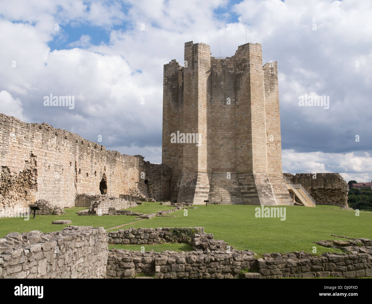 Conisbrough castle hi-res stock photography and images - Alamy