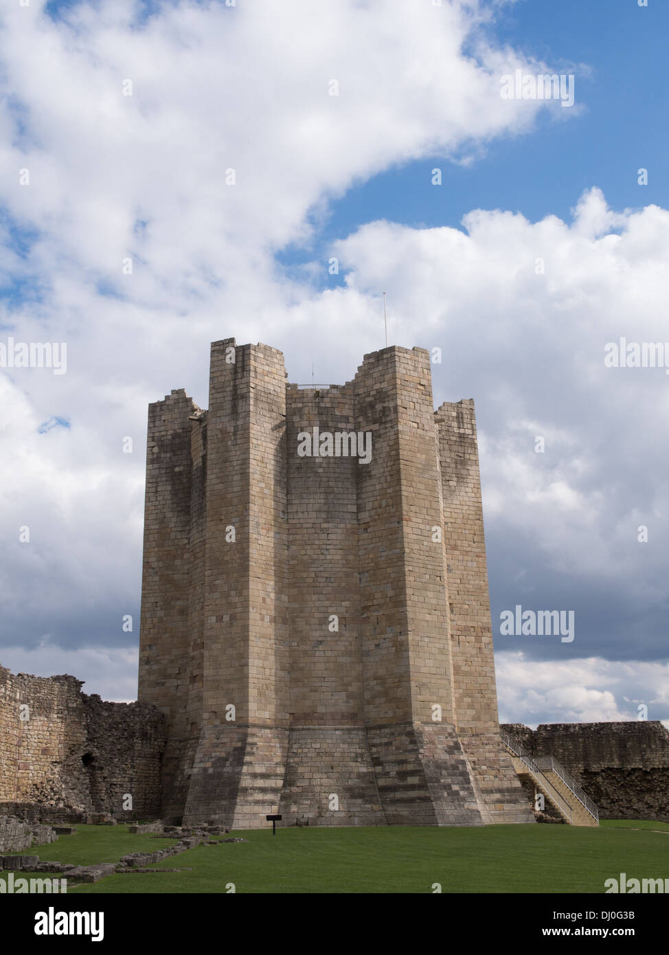 Conisbrough history hi-res stock photography and images - Alamy