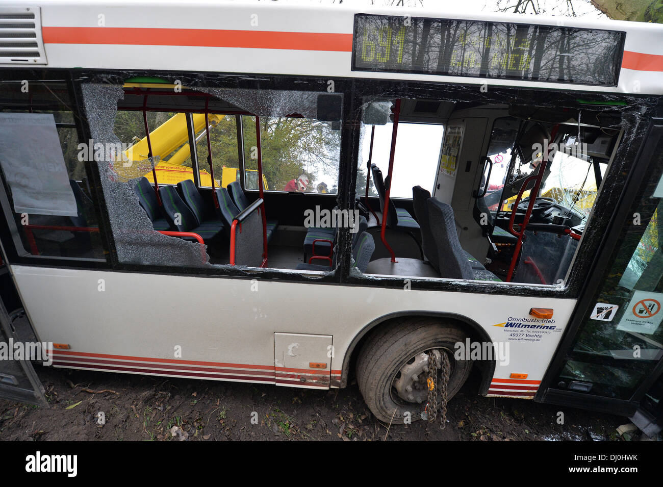 Vechta, Germany. 18th Nov, 2013. The school bus has hit a tree in an ...