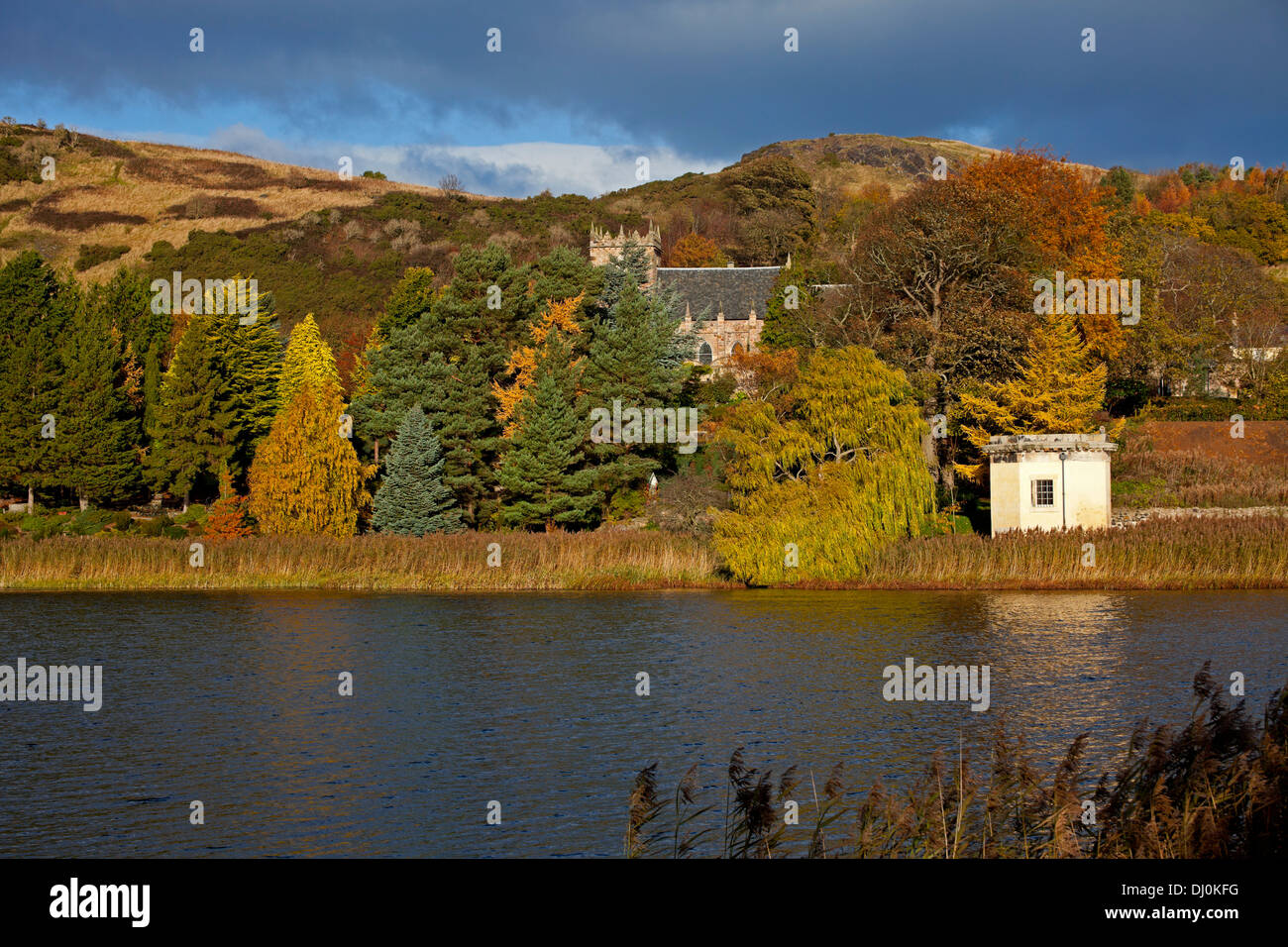 Duddingston loch hi-res stock photography and images - Alamy