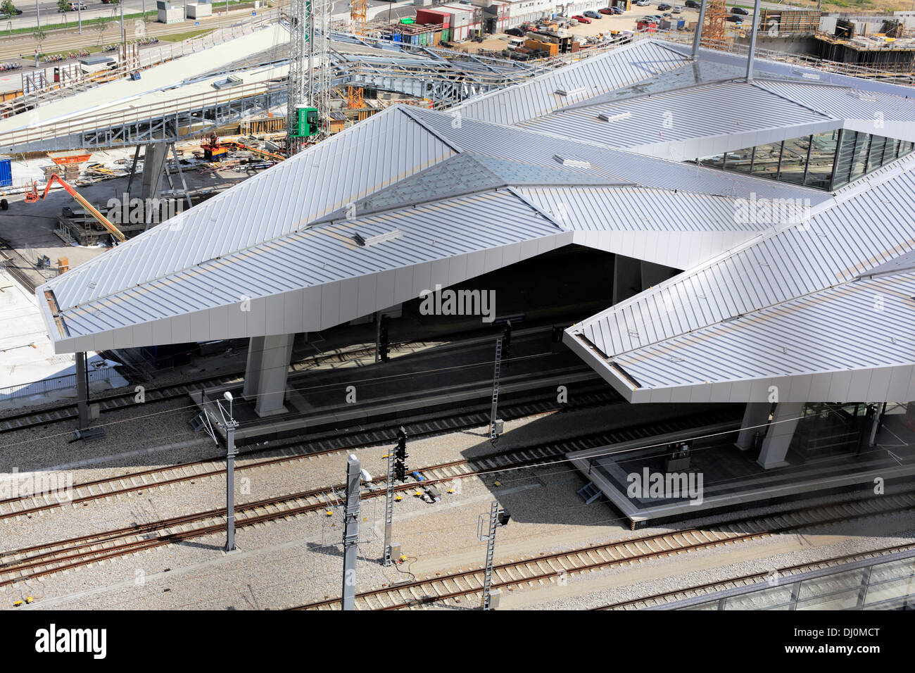 Vienna central station hi-res stock photography and images - Alamy