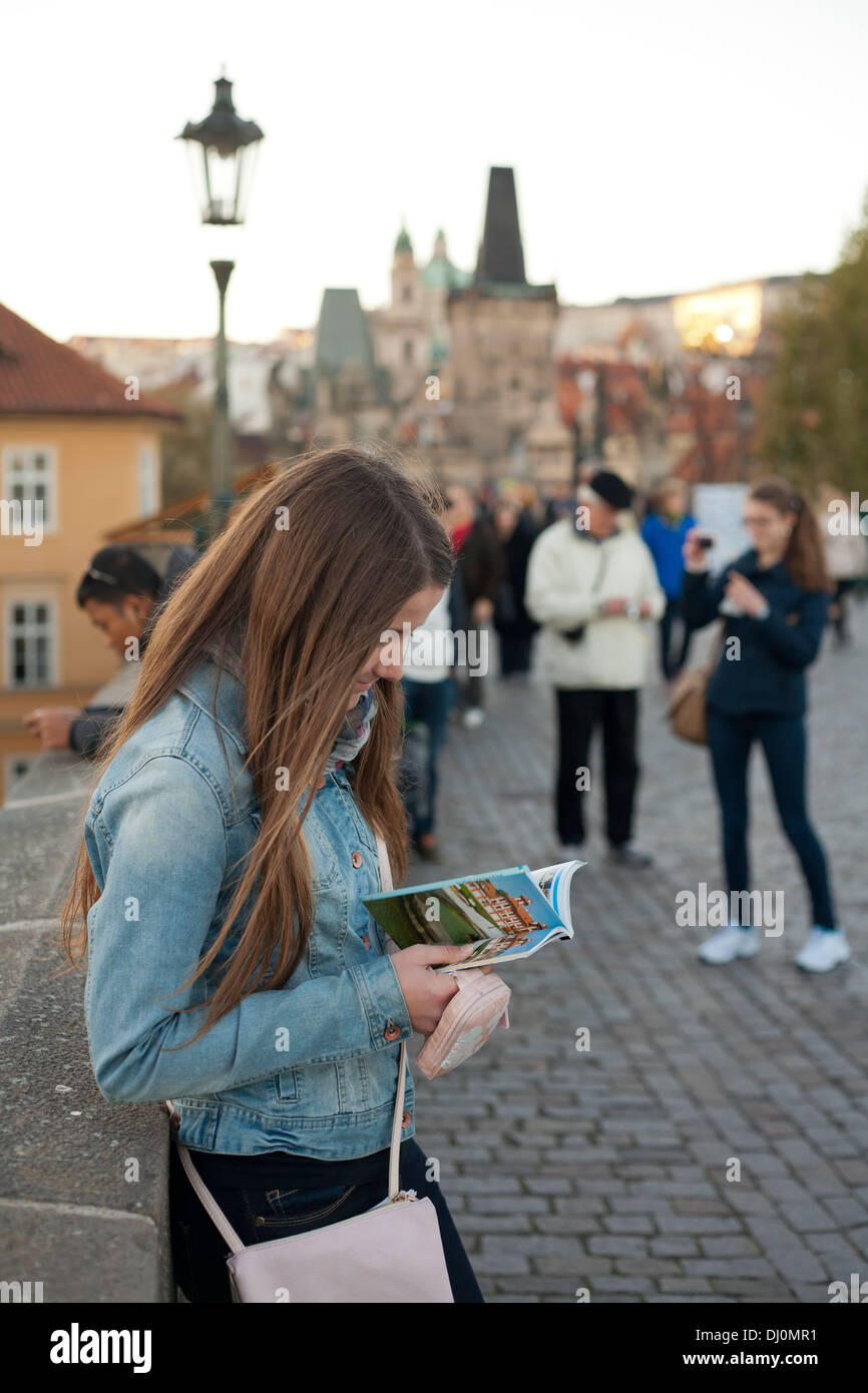 Girl guide hi-res stock photography and images - Alamy