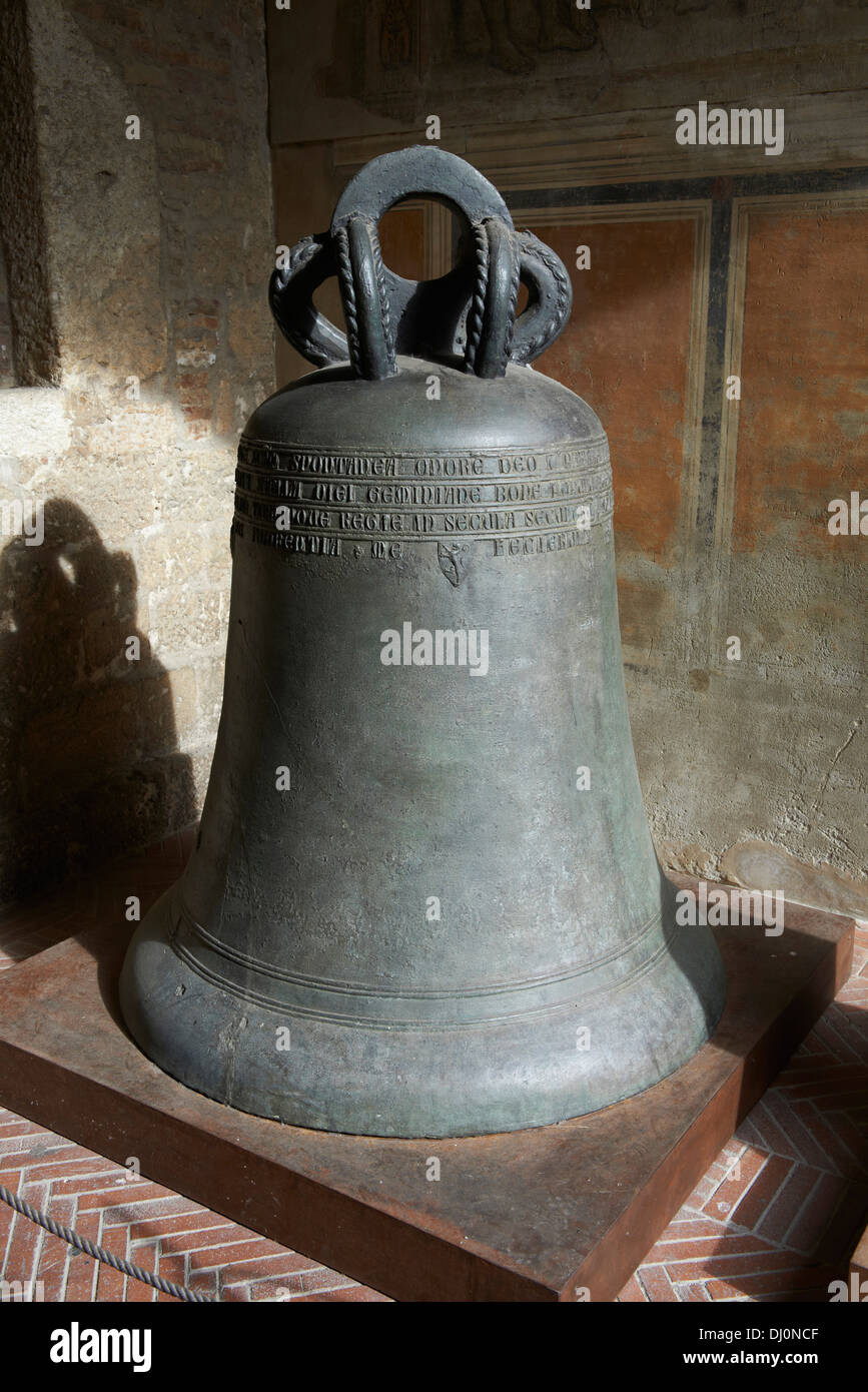 an old bell on a plinth San Gimignano Tuscany Italy Stock Photo - Alamy