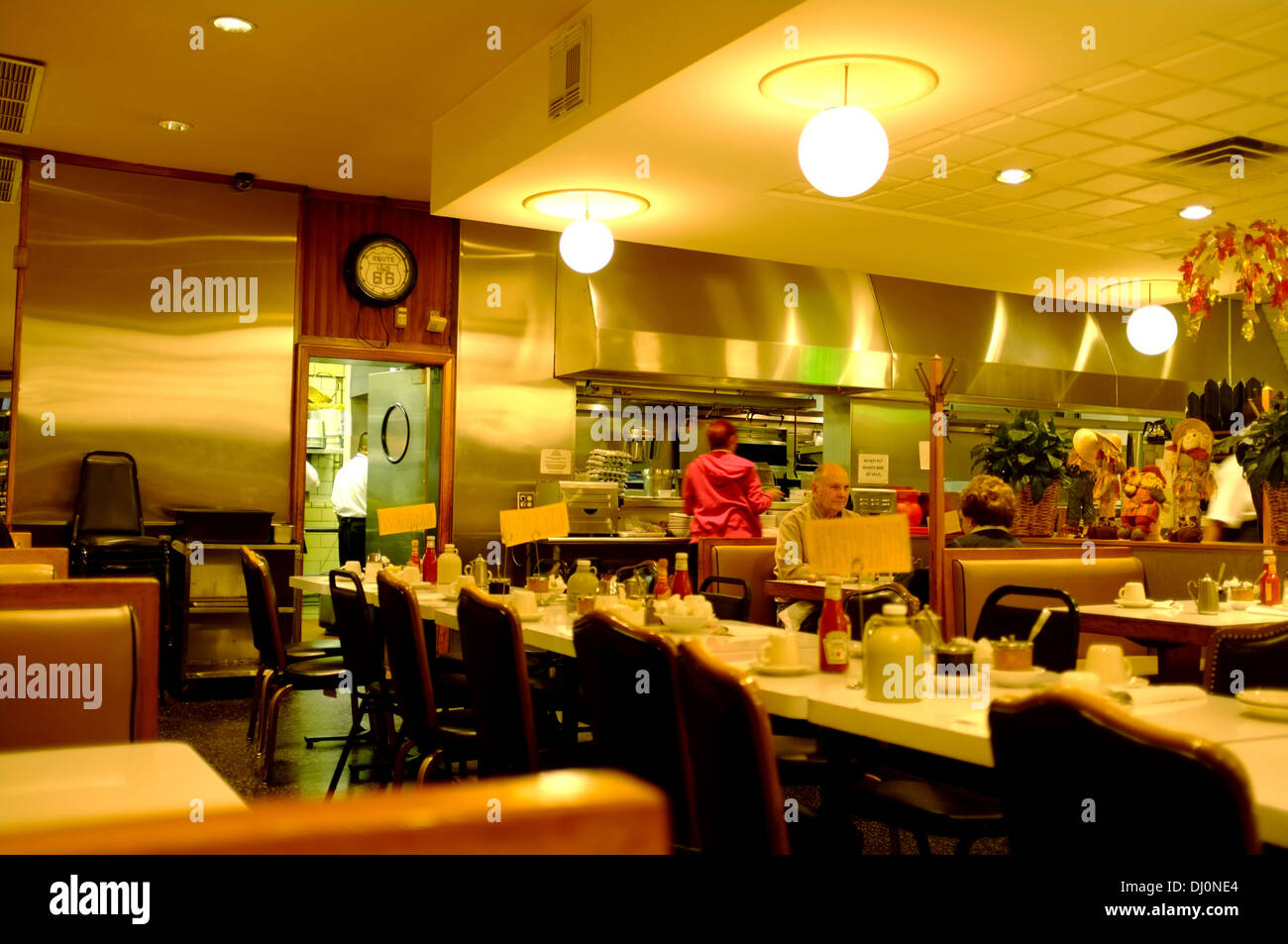 Lou Mitchell's diner - the traditional and famous breakfast start for ...