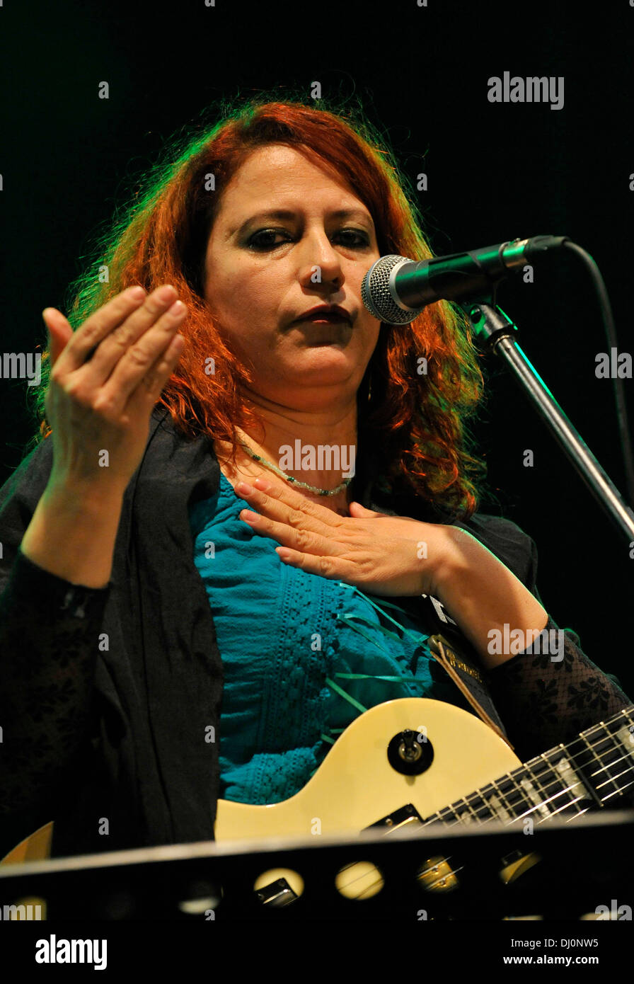 Estrada singer hi-res stock photography and images - Alamy