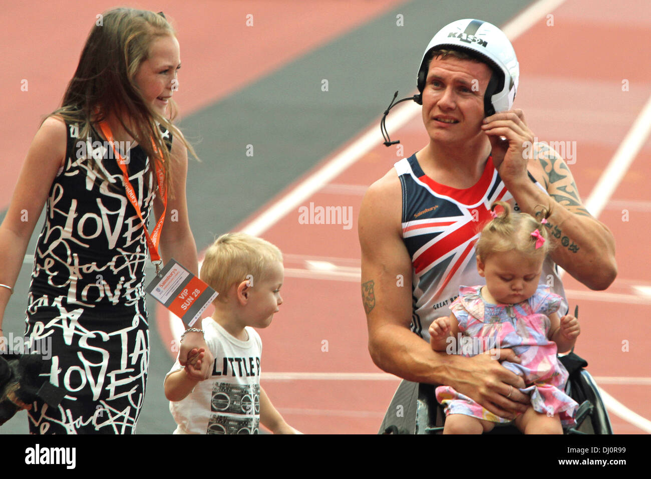 David Weir with his children (L-R Ronie, Mason & Tillia Grace) at the ...