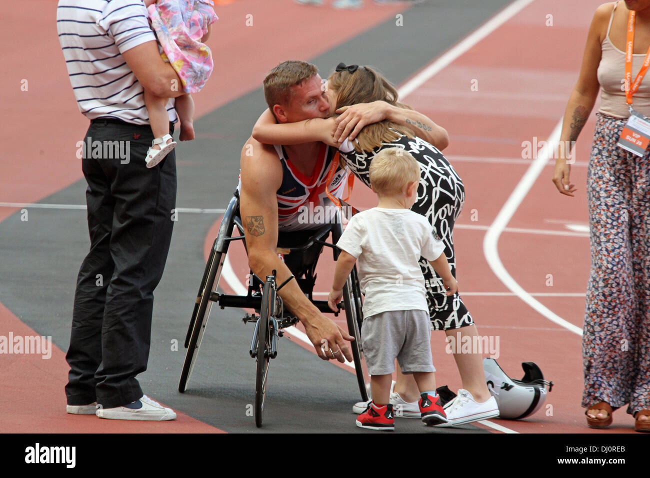 David Weir with his children (Ronie, Mason & Tillia Grace - (upper left ...