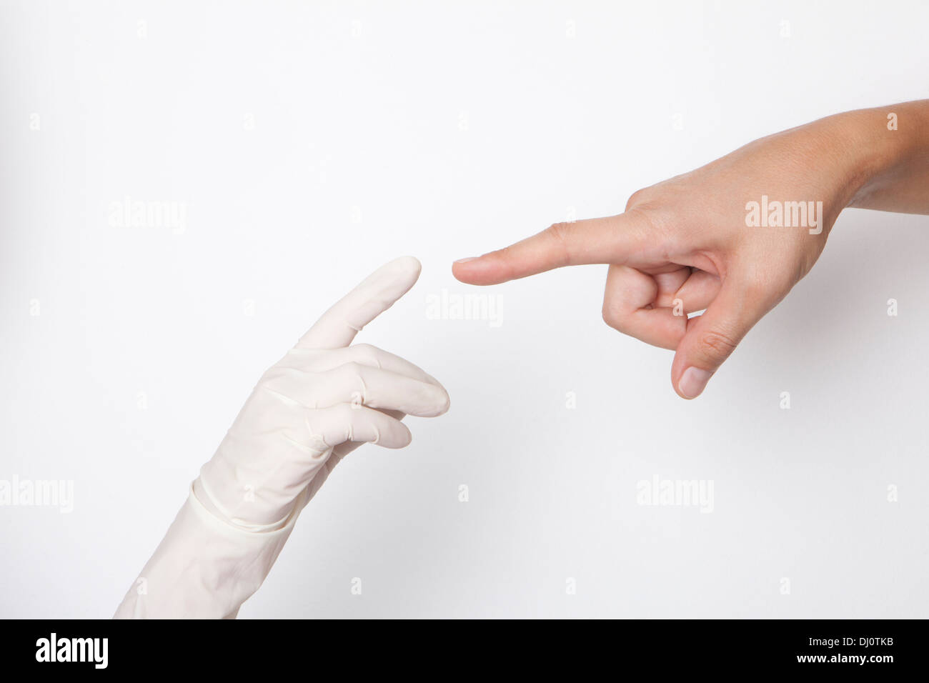 Doctor hands surgery hi-res stock photography and images - Alamy