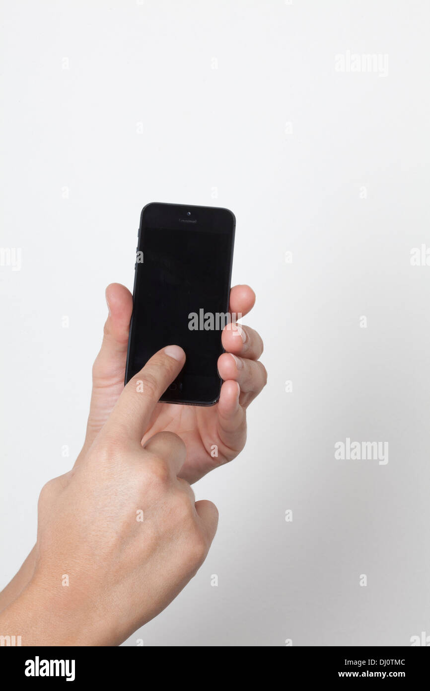 Hands holding telephones hi-res stock photography and images - Alamy