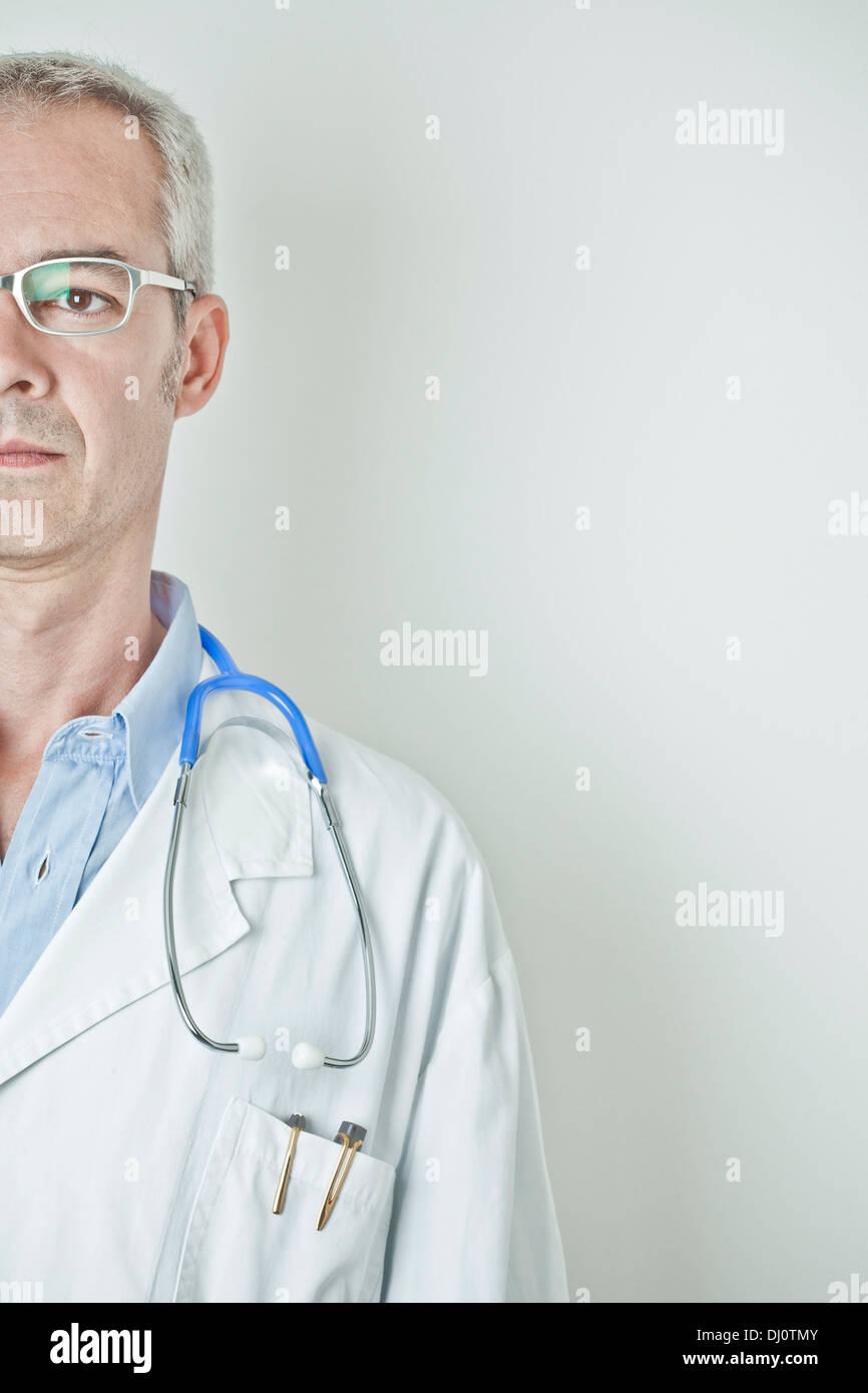 Doctor portrait hi-res stock photography and images - Alamy