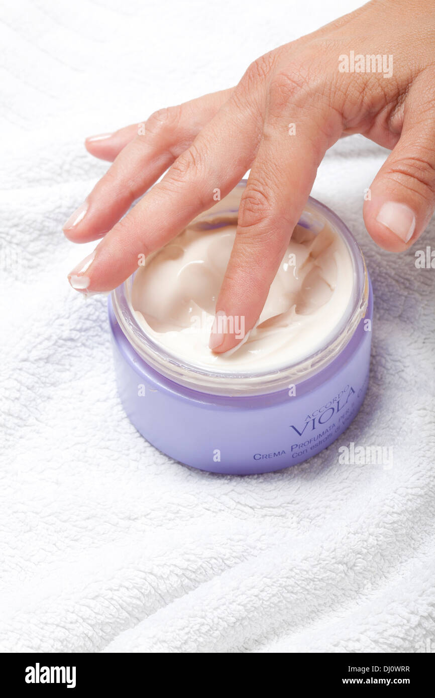 Hands moisturizer hi-res stock photography and images - Alamy
