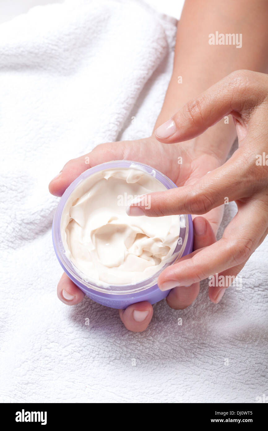 Smooth moisturizer hi-res stock photography and images - Alamy