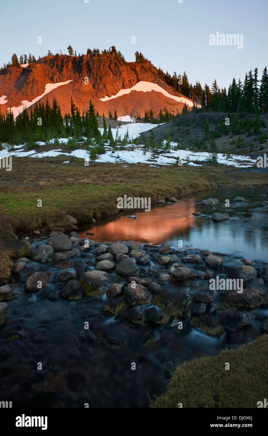 Three Sisters Sunset Stock Photos & Three Sisters Sunset Stock Images ...