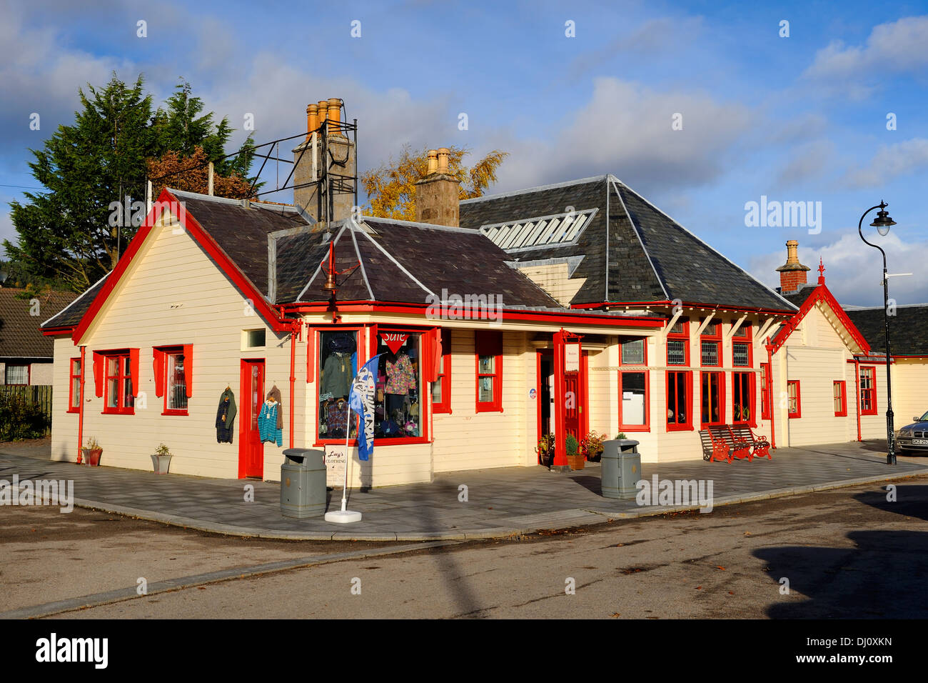 Ballater station hi-res stock photography and images - Alamy