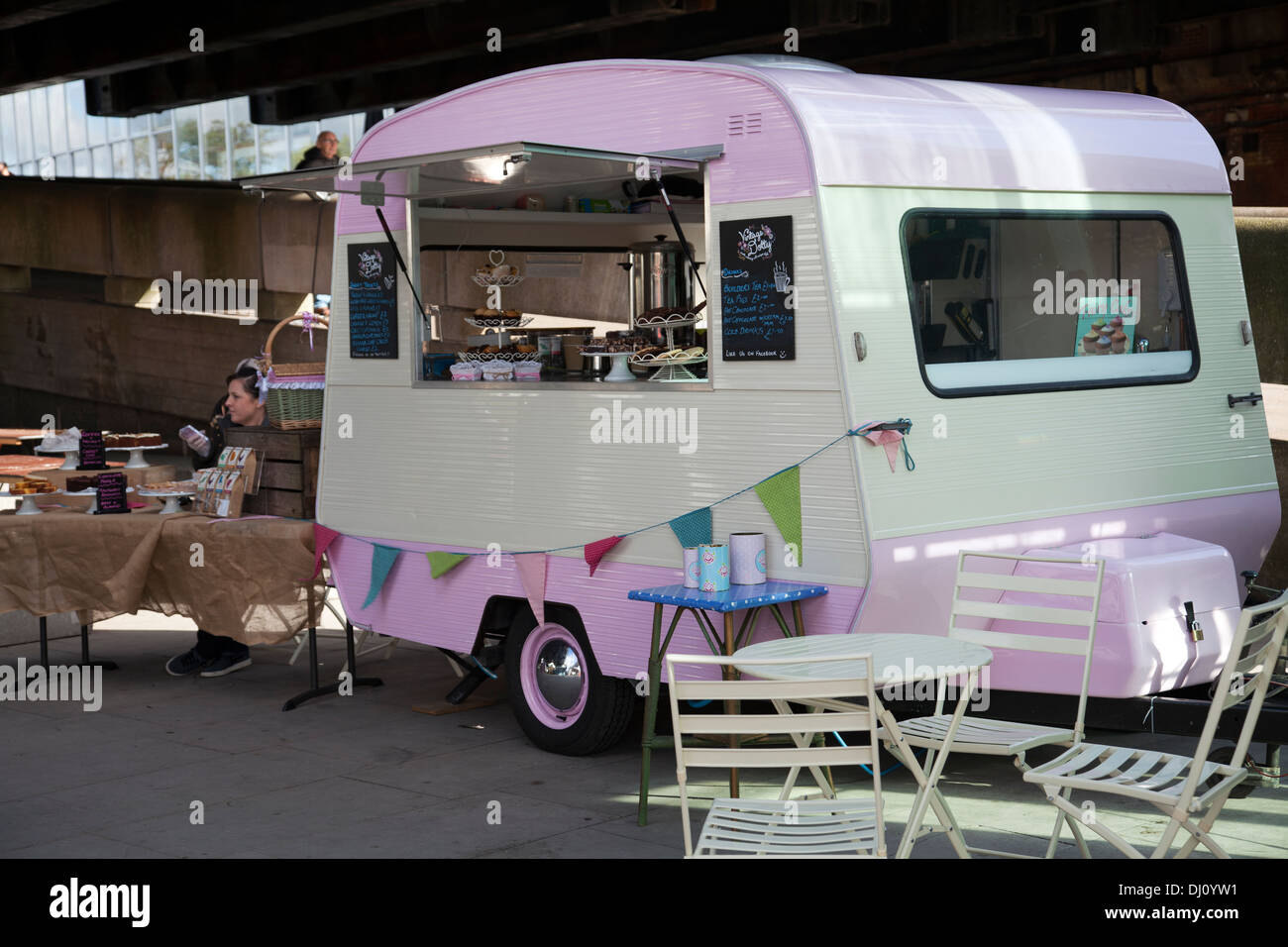 Mobile sweet van hi-res stock photography and images - Alamy