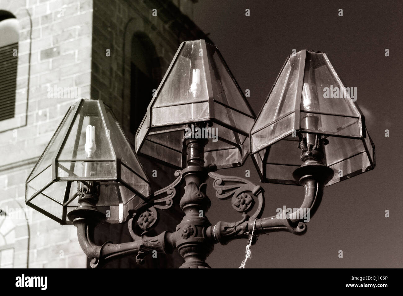 Colonial lamps hi-res stock photography and images - Alamy