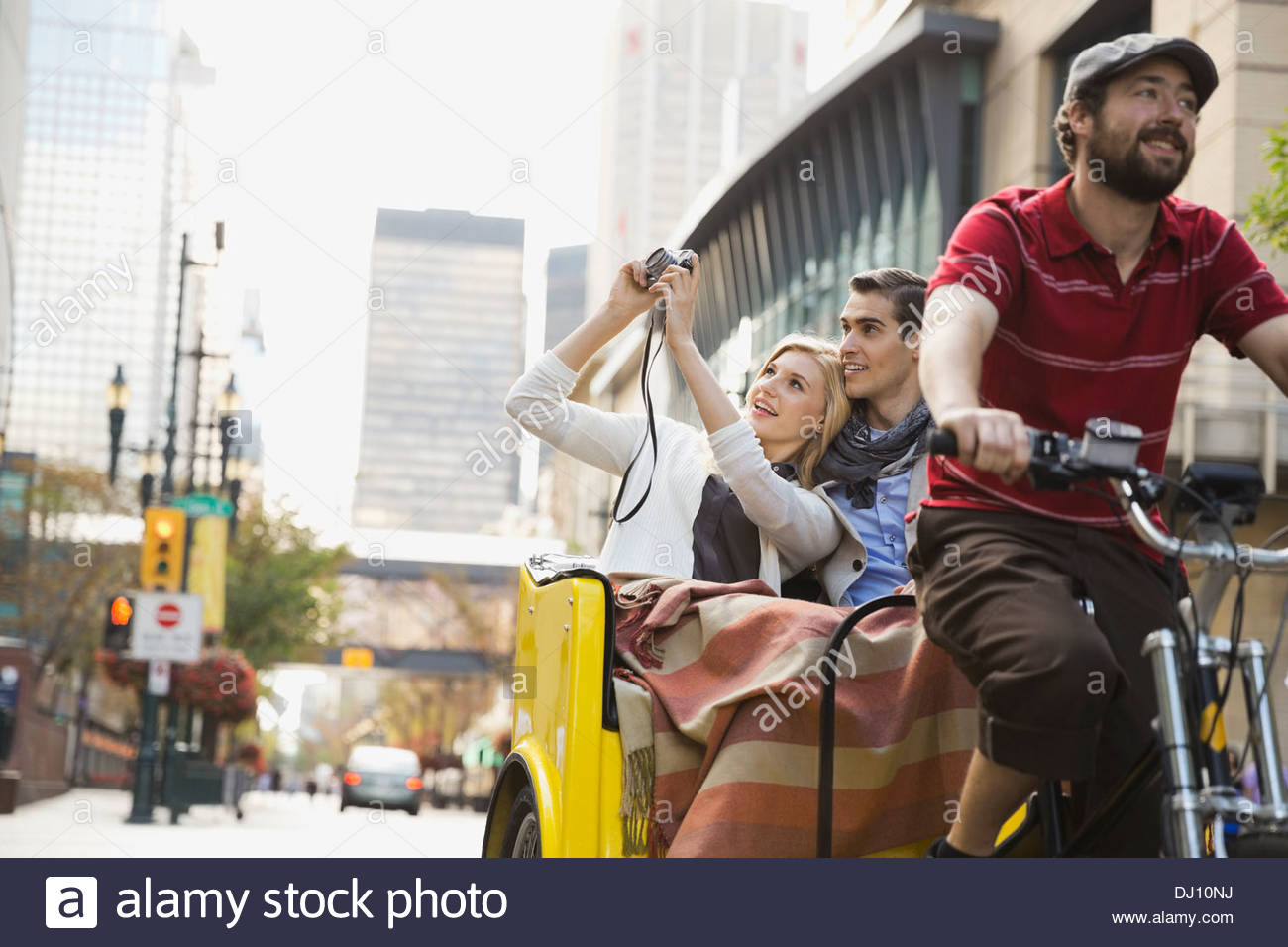 Taking street photographs hi-res stock photography and images - Alamy