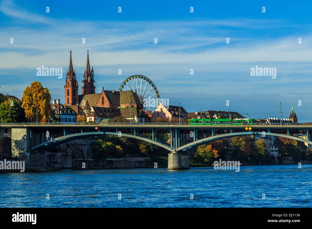 Ferris wheel cathedral fair hi-res stock photography and images - Alamy
