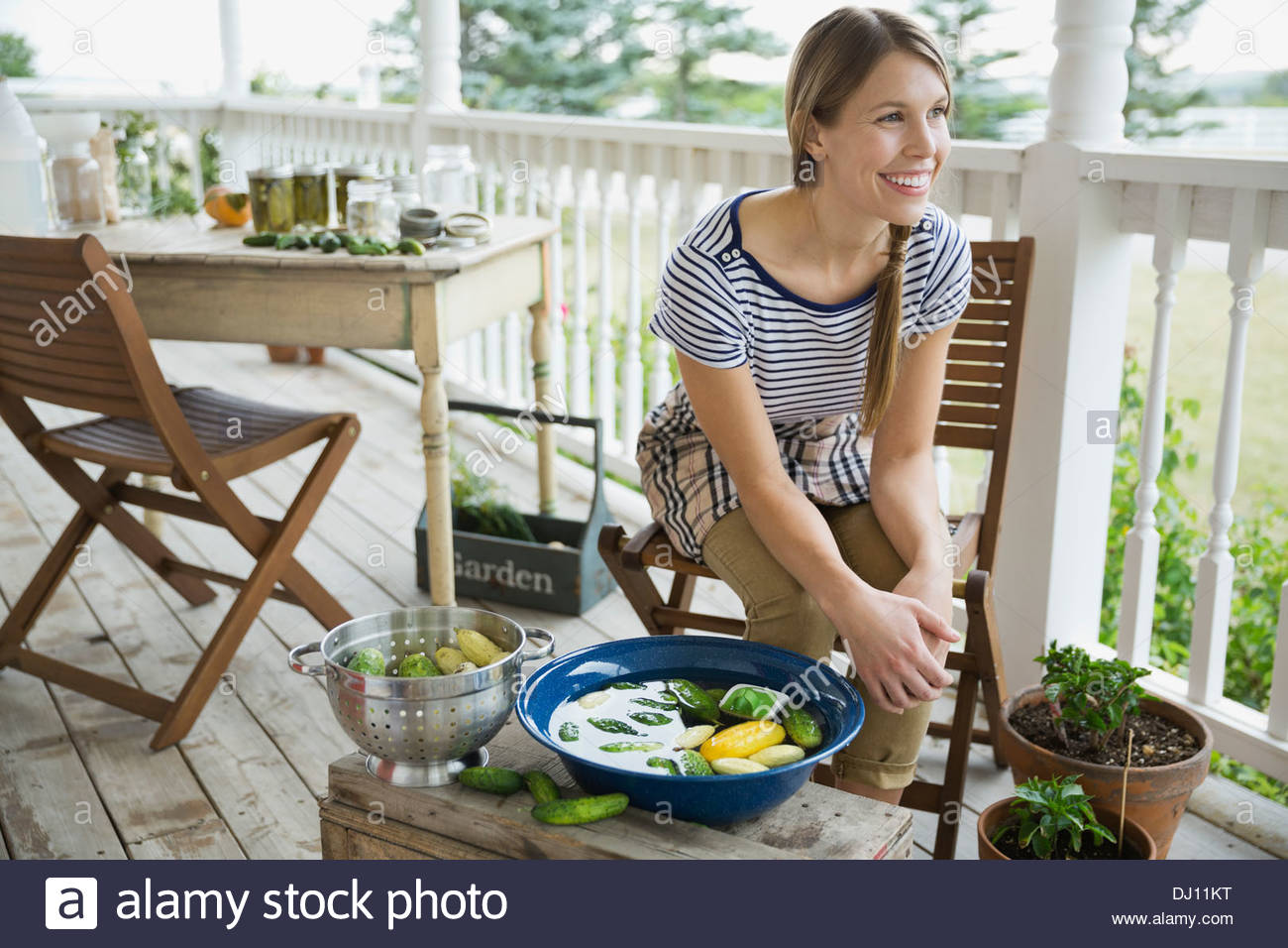 Woman and vegetables hi-res stock photography and images - Alamy