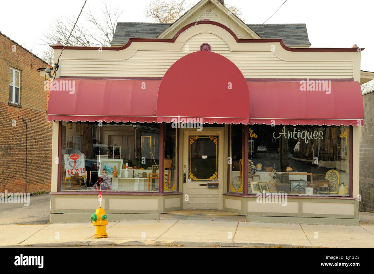 Quaint Store Front High Resolution Stock Photography and Images - Alamy
