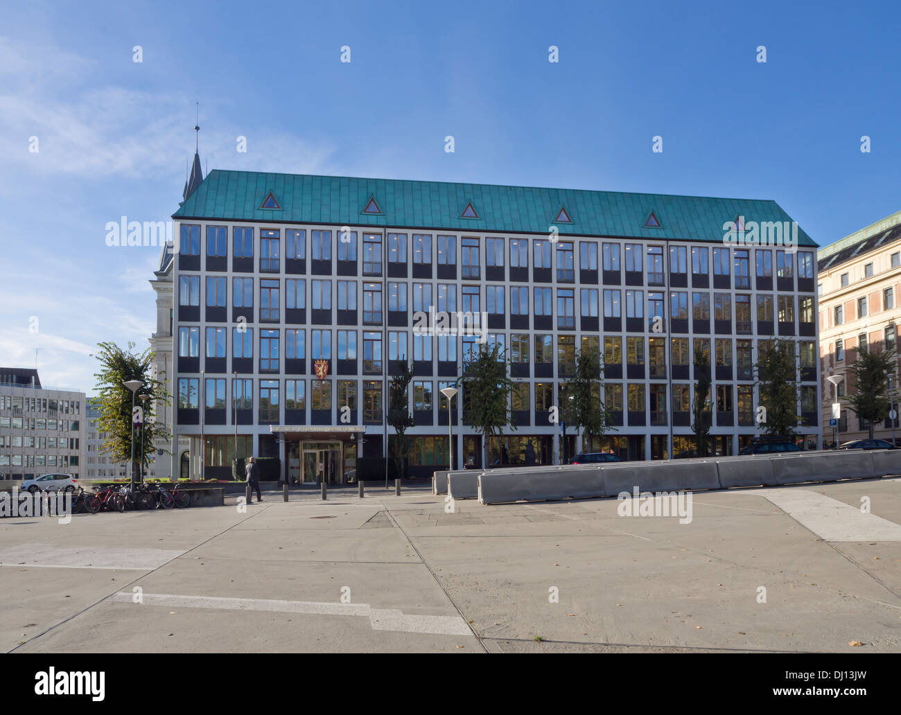 Foreign office facade hi-res stock photography and images - Alamy
