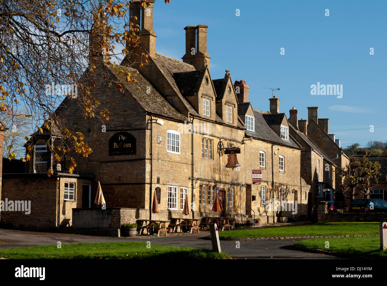Willersey hi-res stock photography and images - Alamy
