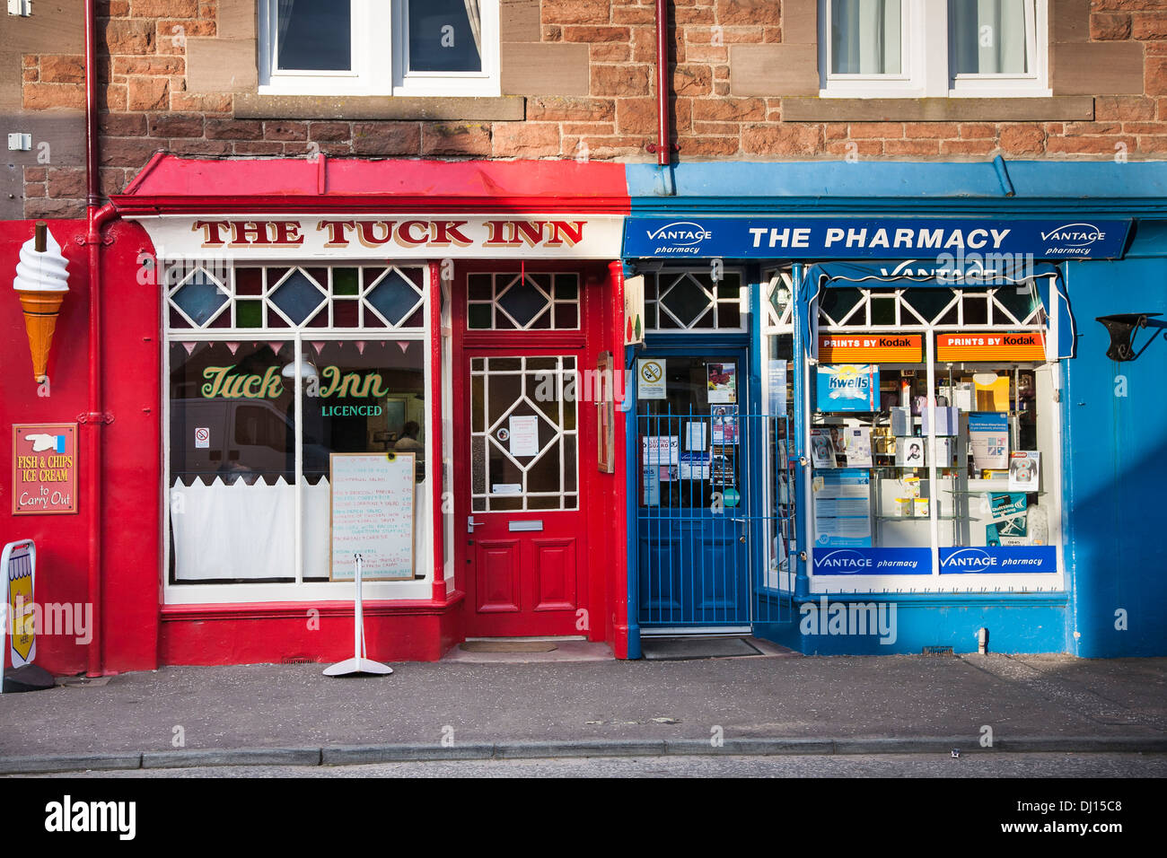 Tuck shops hi-res stock photography and images - Alamy