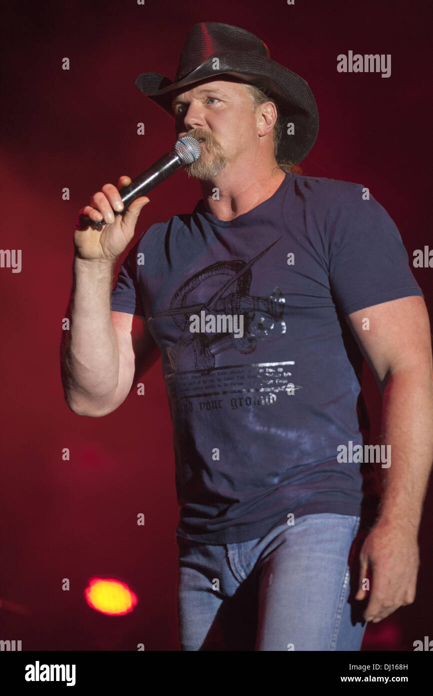 Trace adkins hi-res stock photography and images - Alamy