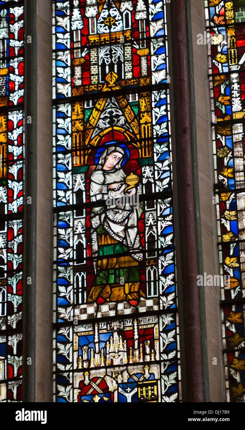 Cathedral stained glass windows hi-res stock photography and images - Alamy