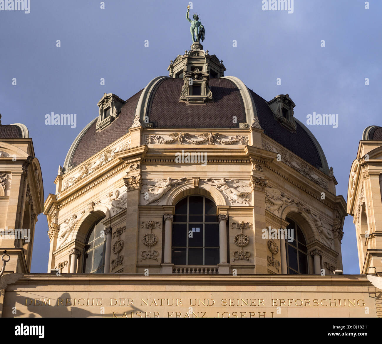 Kunsthistorisches museum dome hi-res stock photography and images - Alamy