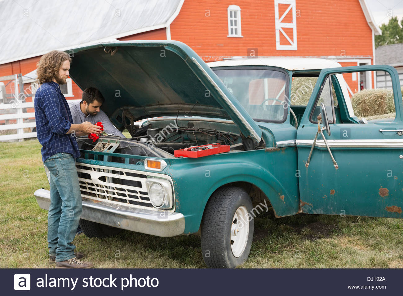 Repairing truck hi-res stock photography and images - Alamy