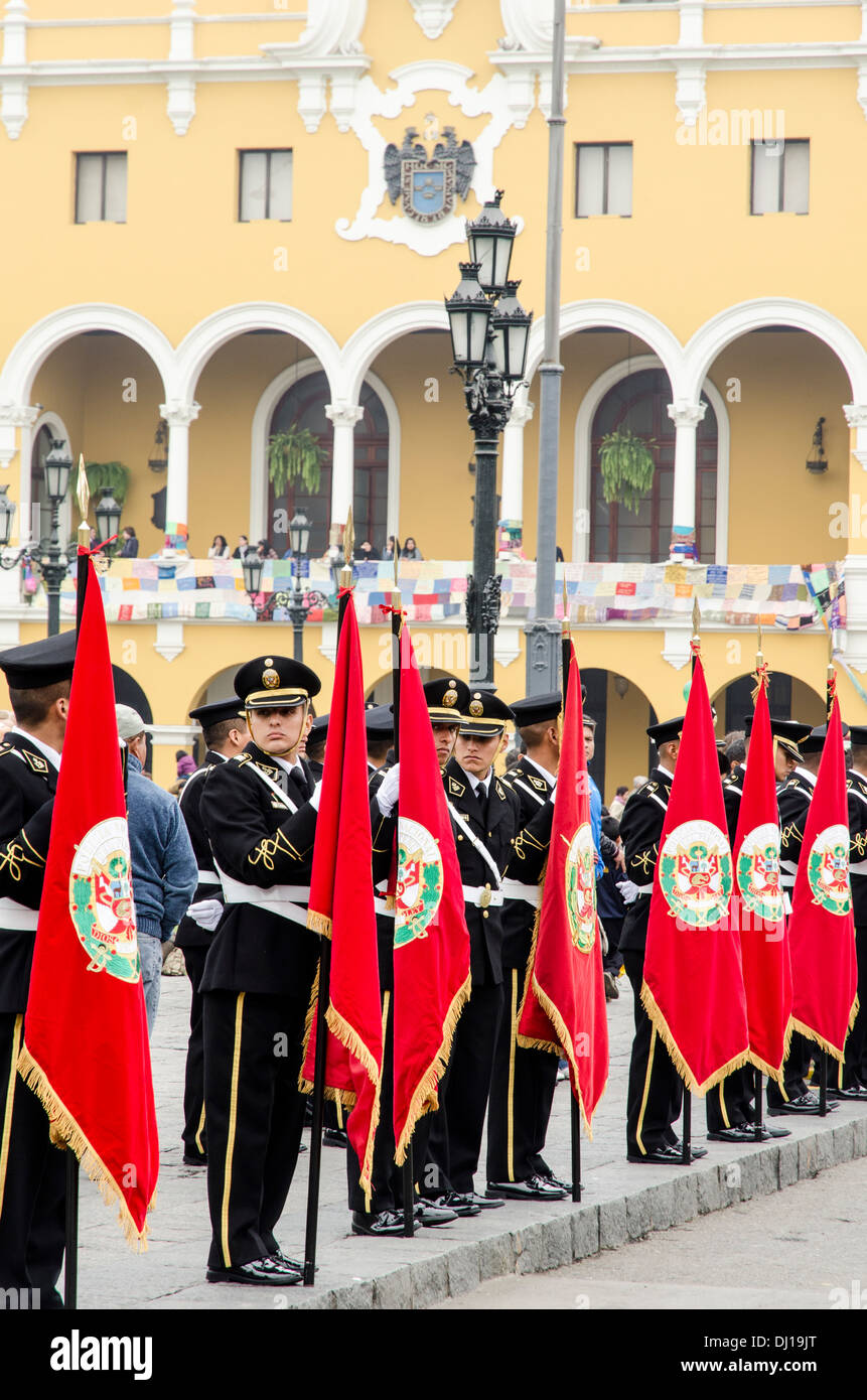 Peruvian army military band hi-res stock photography and images - Alamy