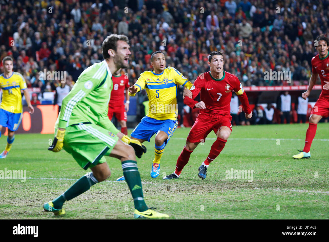 Lisbon, Portugal. © D. 15th Nov, 2013. Cristiano Ronaldo (POR) Football ...