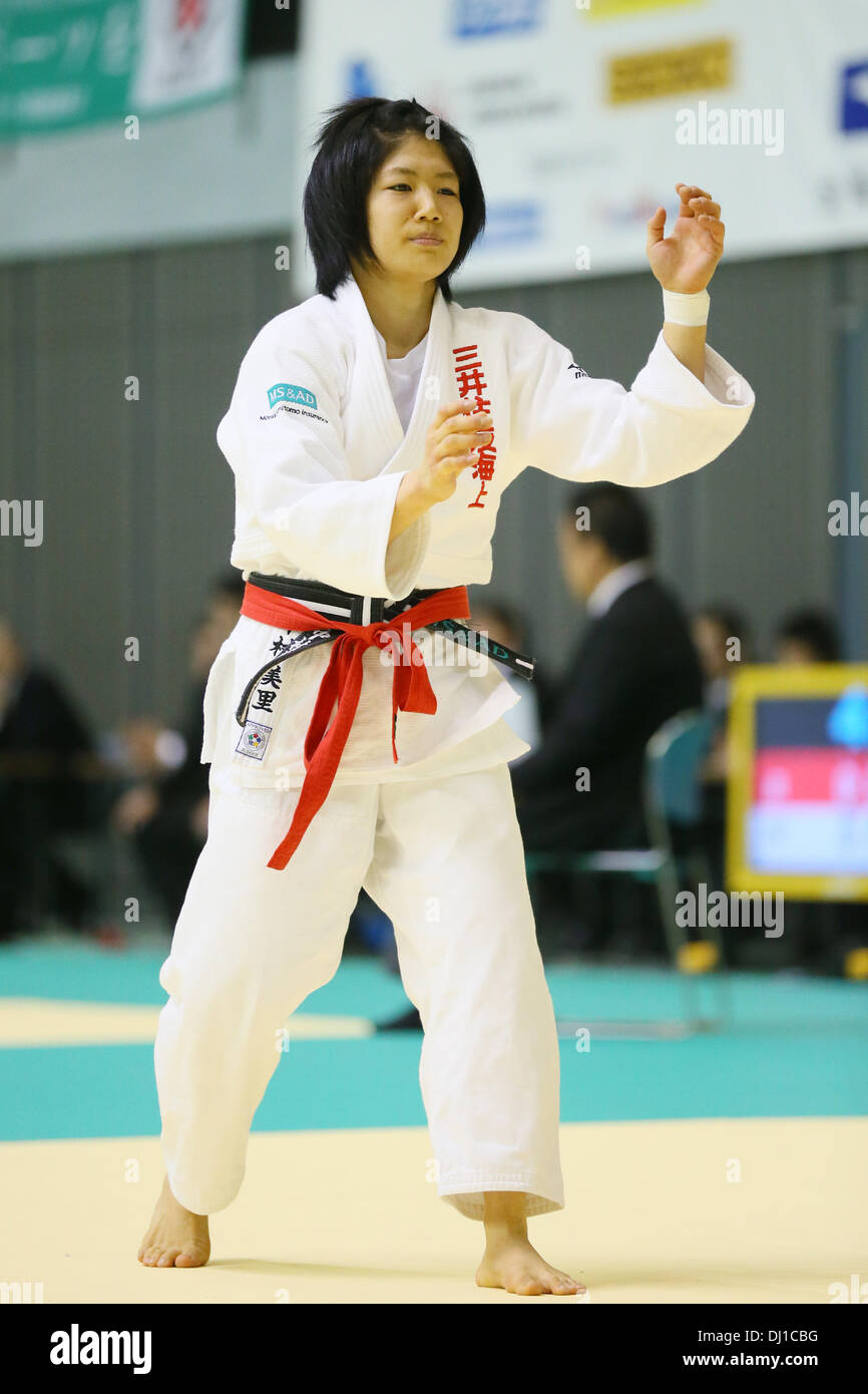 Chiba Port Arena, Chiba, Japan. 10th Nov, 2013. Misato Nakamura ...