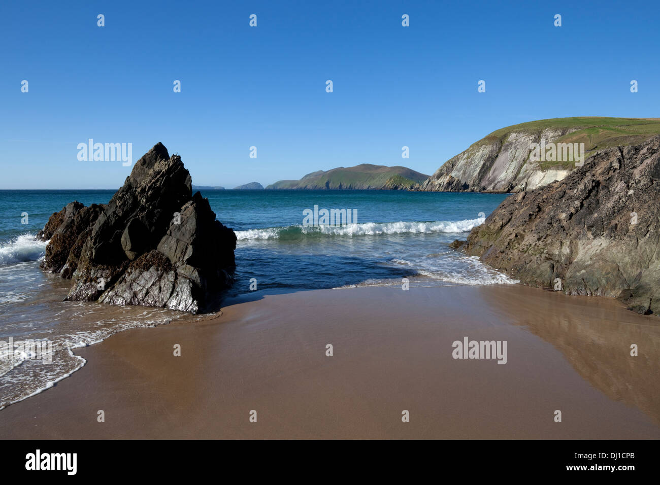 Coumeenoole Beach; Slea Head; Dingle Peninsula; County Kerry; Ireland ... Coumeenoole Beach; Slea Head; Dingle Peninsula; County Kerry; Ireland ...