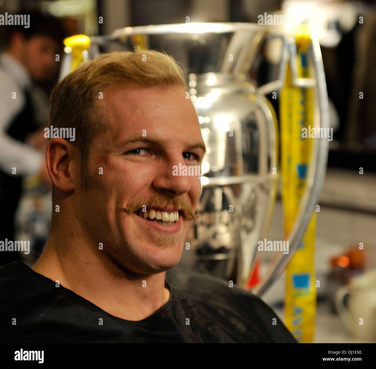 England rugby player james haskell hi-res stock photography and images ...