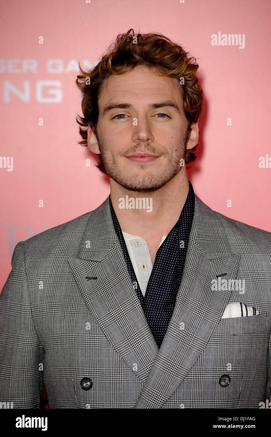 Los Angeles, California, USA. 18th Nov, 2013. Sam Claflin at arrivals ...