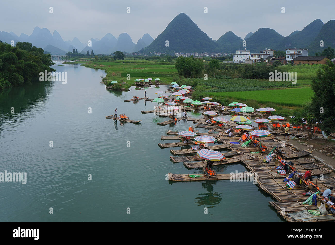 China scam hi-res stock photography and images - Alamy