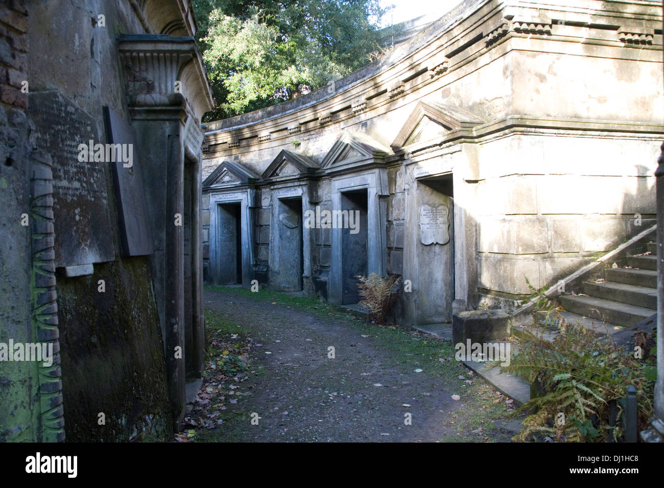 Cemetery and catacombs hi-res stock photography and images - Alamy