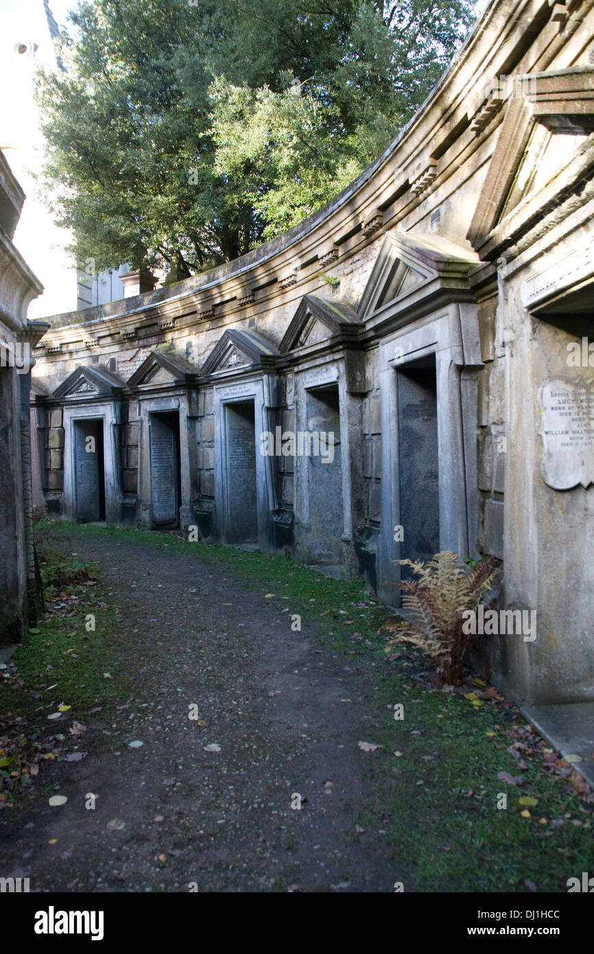 Highgate arch hi-res stock photography and images - Alamy