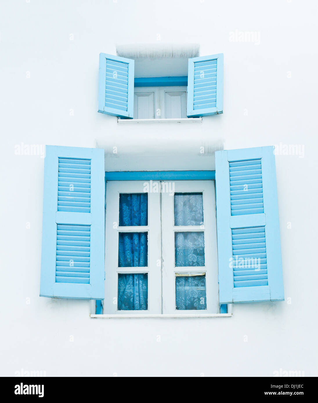 Vintage window hi-res stock photography and images - Alamy