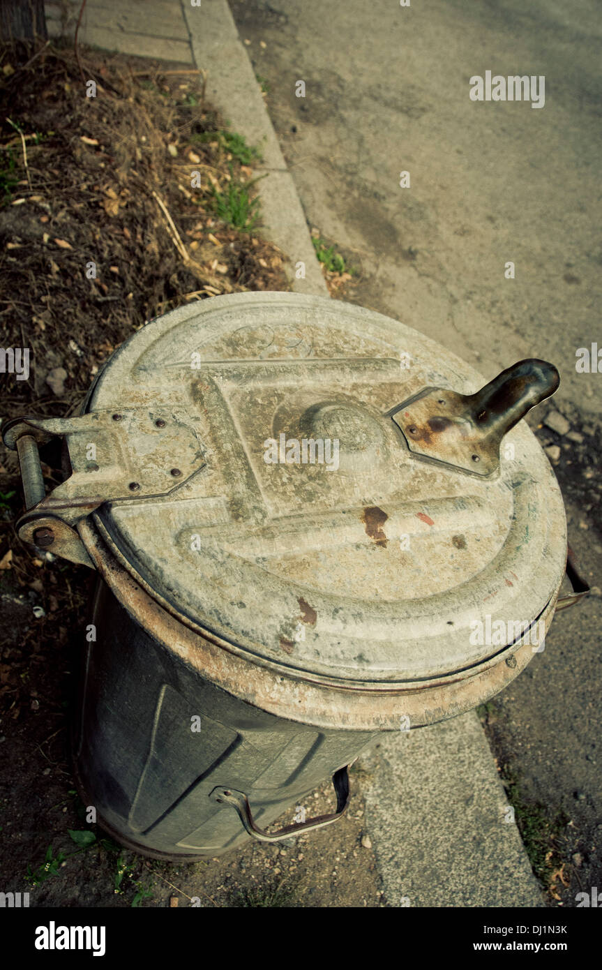 Old metal trash bin hi-res stock photography and images - Alamy