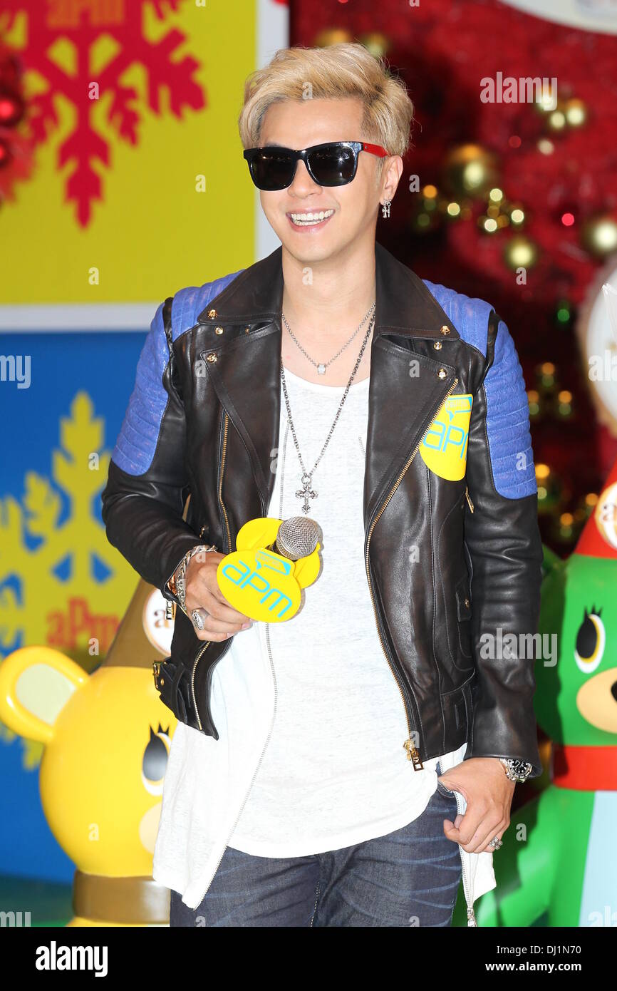 Hong Kong, China. 18th November 2013. Singer Show Lo holds signing ...